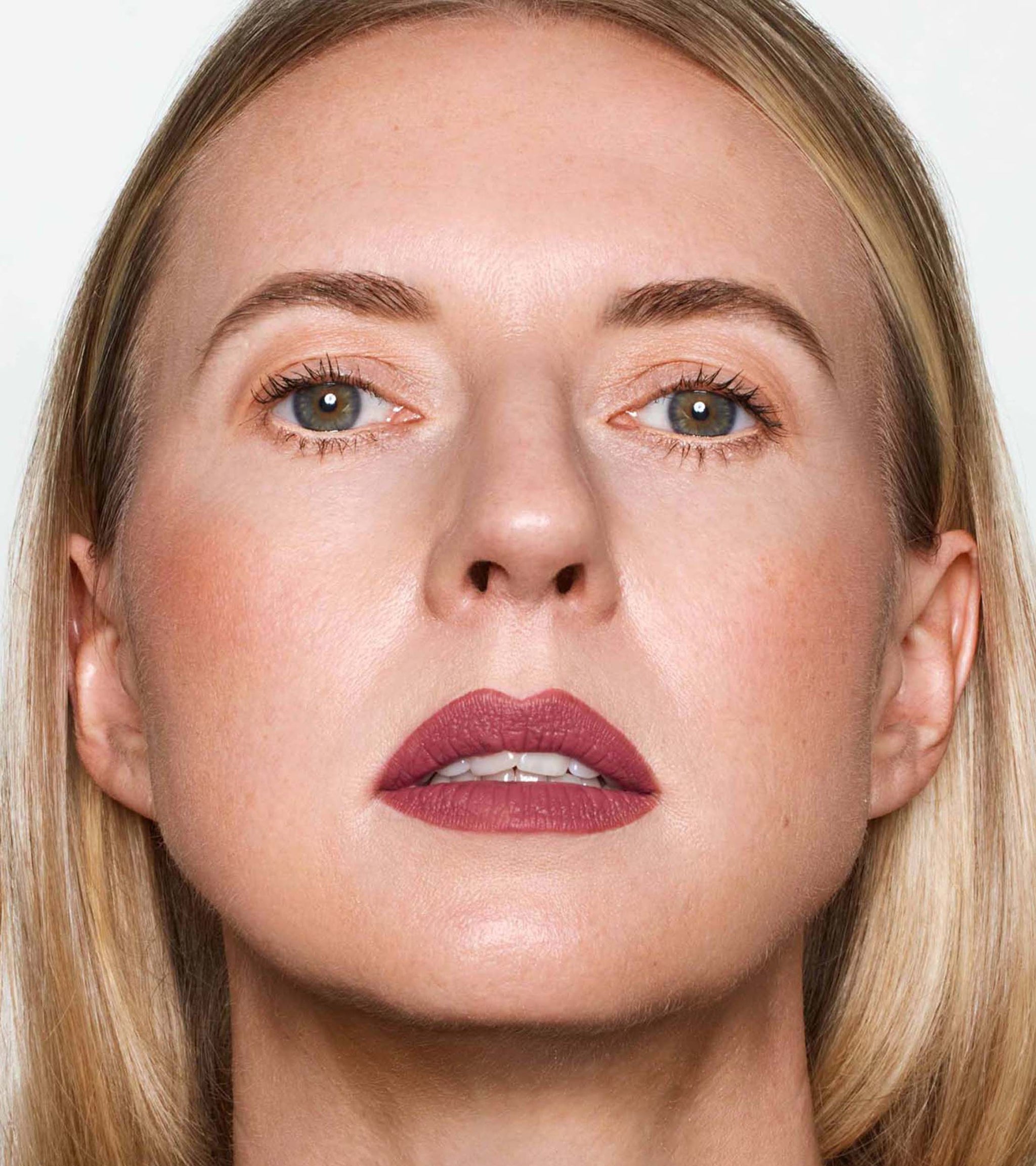Velvet Love Matte Hyaluronic Long-Lasting Lipstick (Amela)